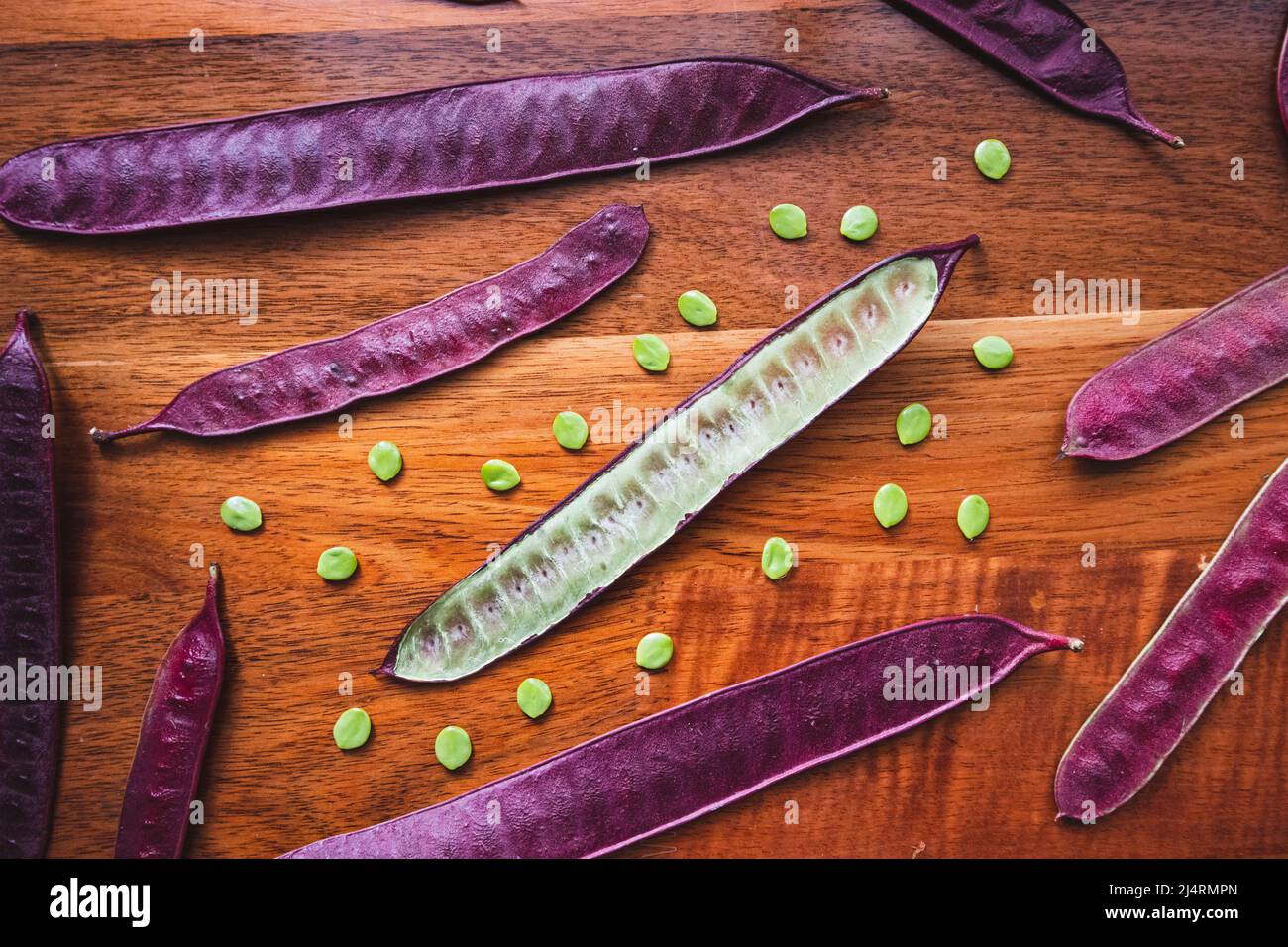 Guaje seeds hi-res stock photography and images - Alamy