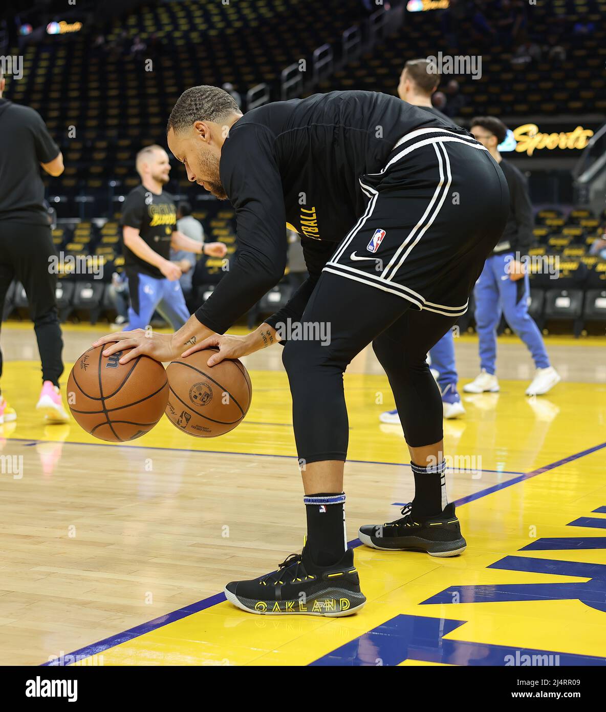 Devin booker warriors hi-res stock photography and images - Alamy