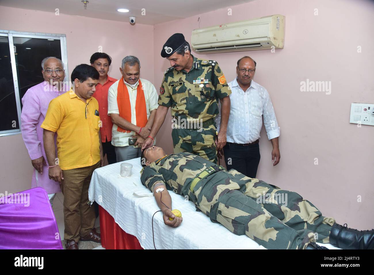 Bikaner, Rajasthan, India. 17th Apr, 2022. BSF DIG Pushpendra Singh ...