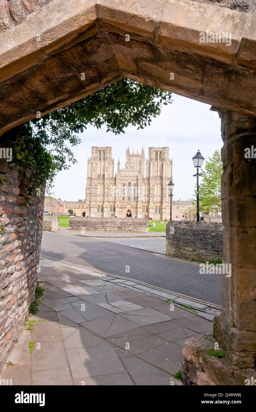 Sights of wells hi-res stock photography and images - Alamy