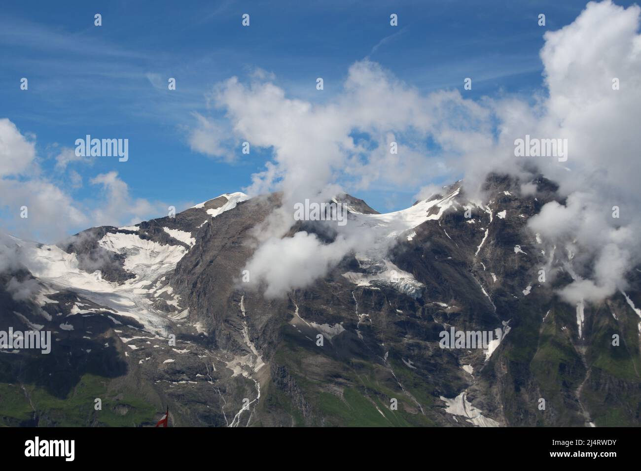 Alpine glacier landscape on the Grossglockner High Alpine Road, Austria ...