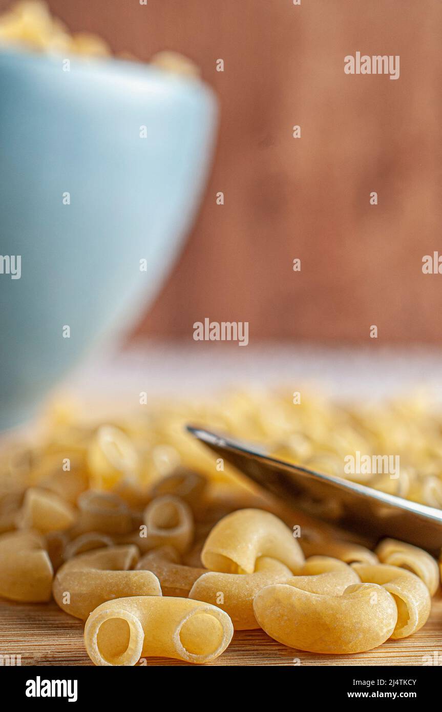 Elbow pasta hi-res stock photography and images - Alamy