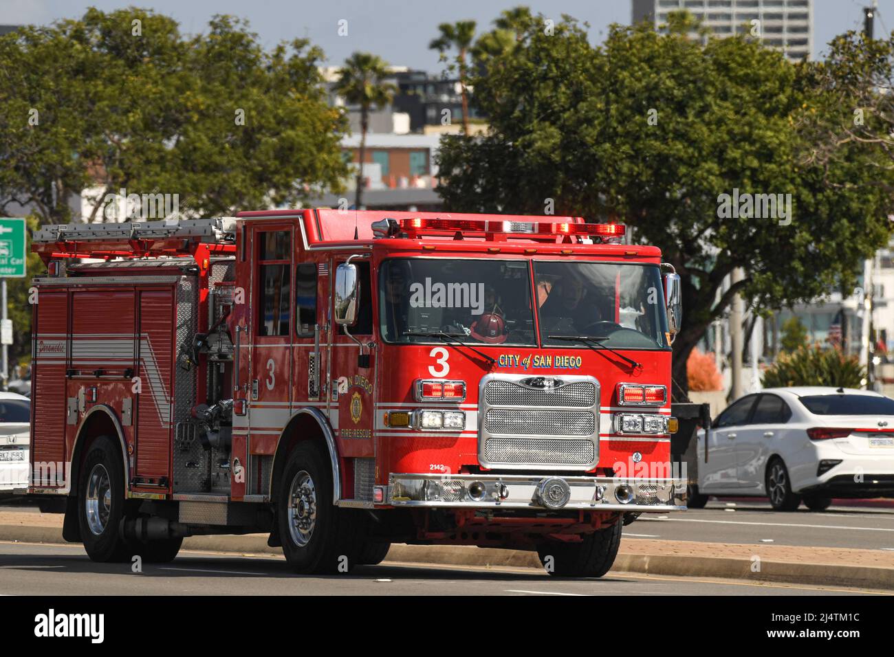 San Diego Fire-Rescue Engine 3 on a medical aid run Stock Photo - Alamy