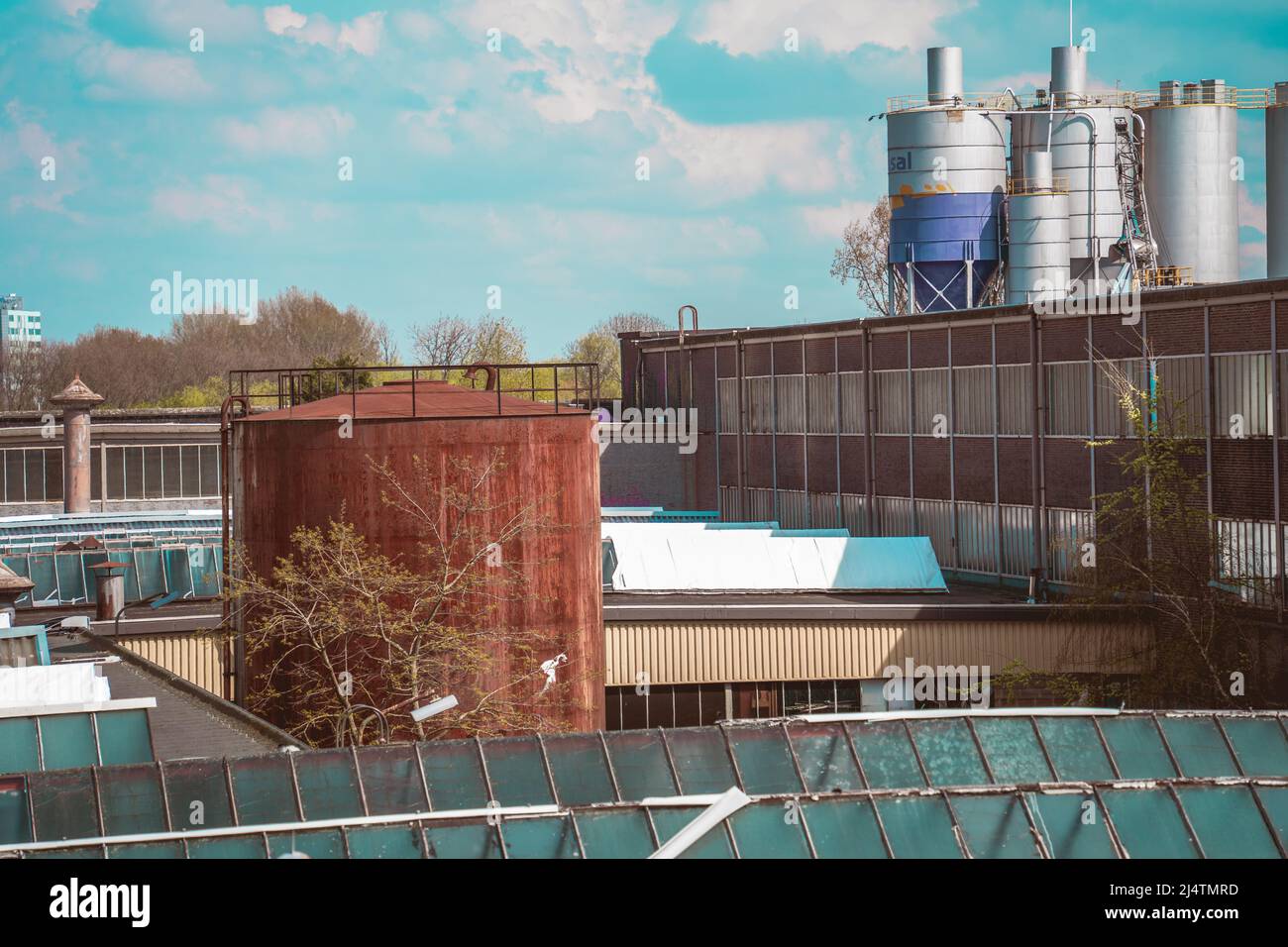 Buildings modern industrial facility hi-res stock photography and ...