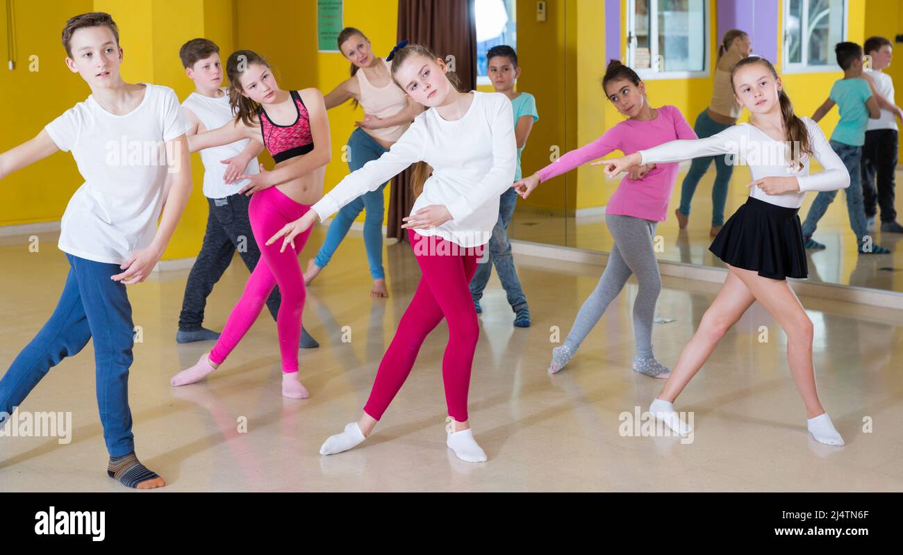 Boy tweens hi-res stock photography and images - Alamy