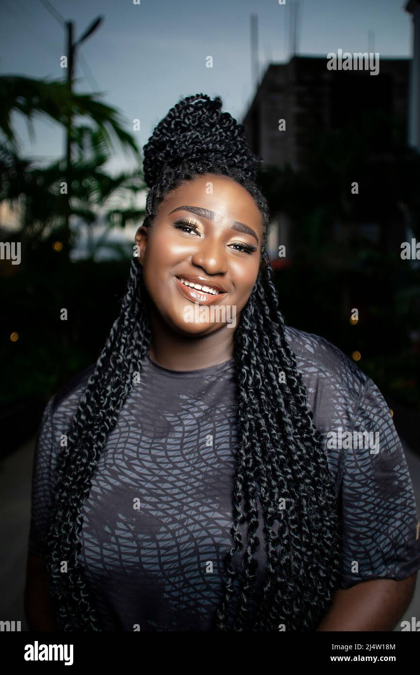 A beautiful African Queen smiling Stock Photo - Alamy