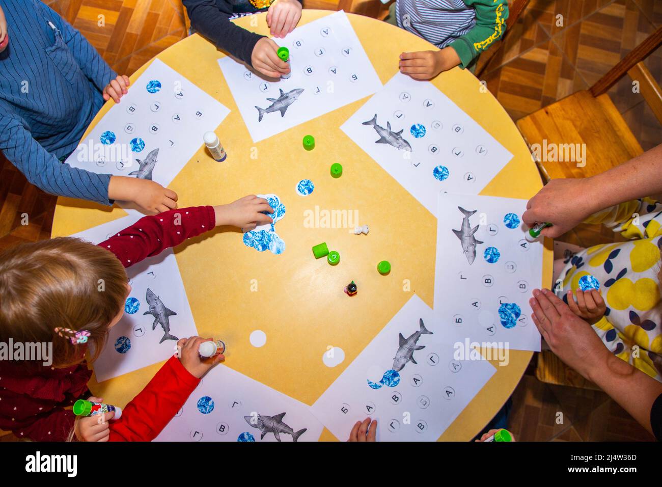 Children lesson on the study of the Russian letter alphabet Stock Photo ...