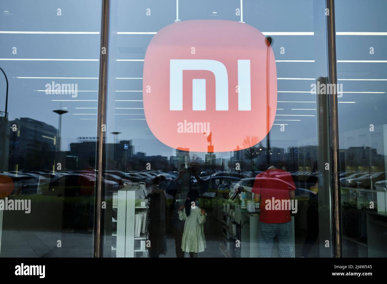 Xiaomi shop hi-res stock photography and images - Alamy