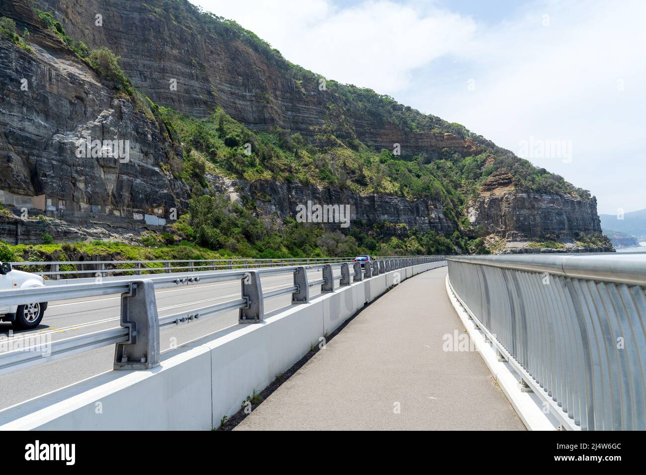 Sea cliff bridge road hi-res stock photography and images - Alamy