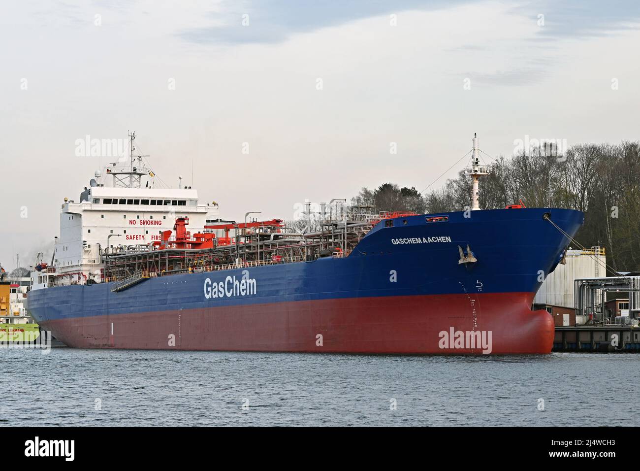 LPG Tanker GASCHEM AACHEN tanking bunkers at Kiel after a retrofit at a ...