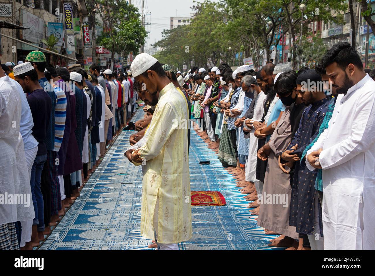 Muslim man praying bangladesh hi-res stock photography and images - Alamy
