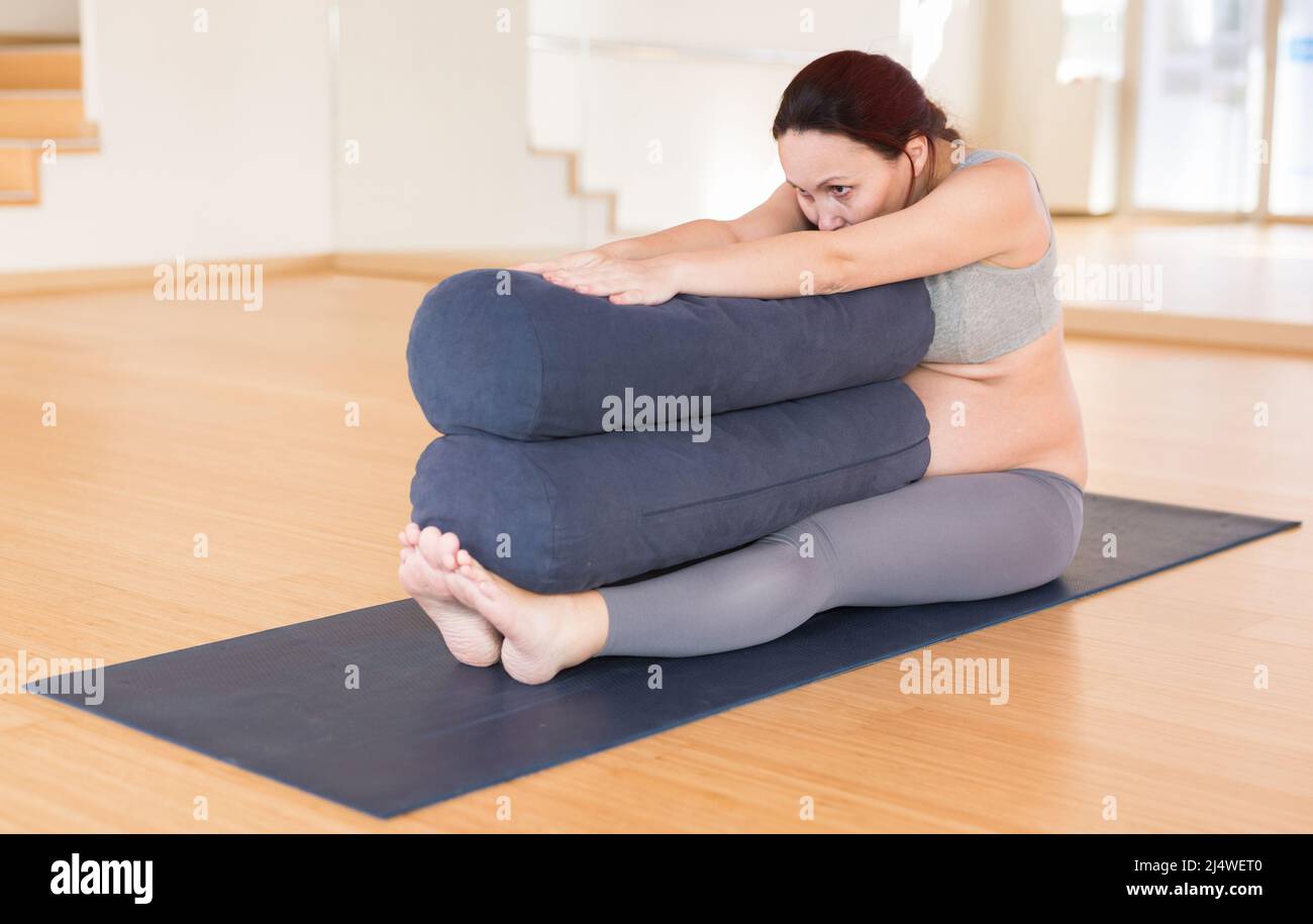 Seated fold hi-res stock photography and images - Alamy