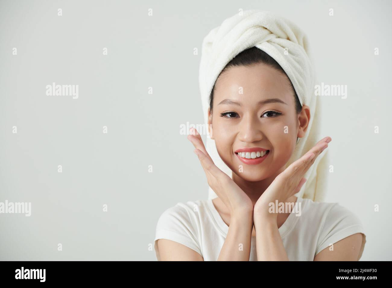 Glowy woman hi-res stock photography and images - Alamy