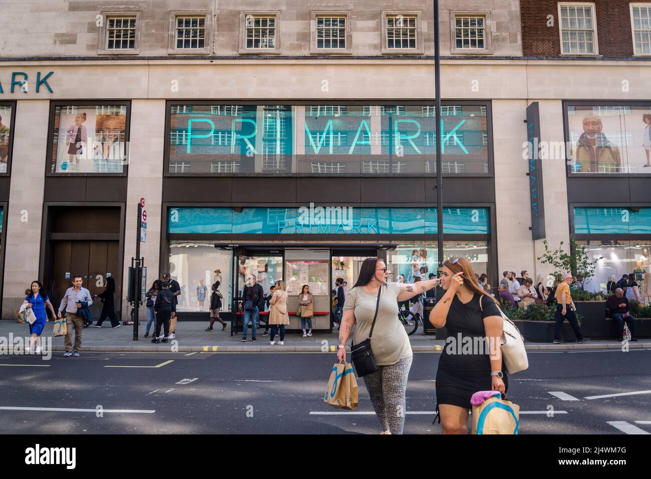 Primark store and Shoppers on Oxford Street, a famous shopping street ...