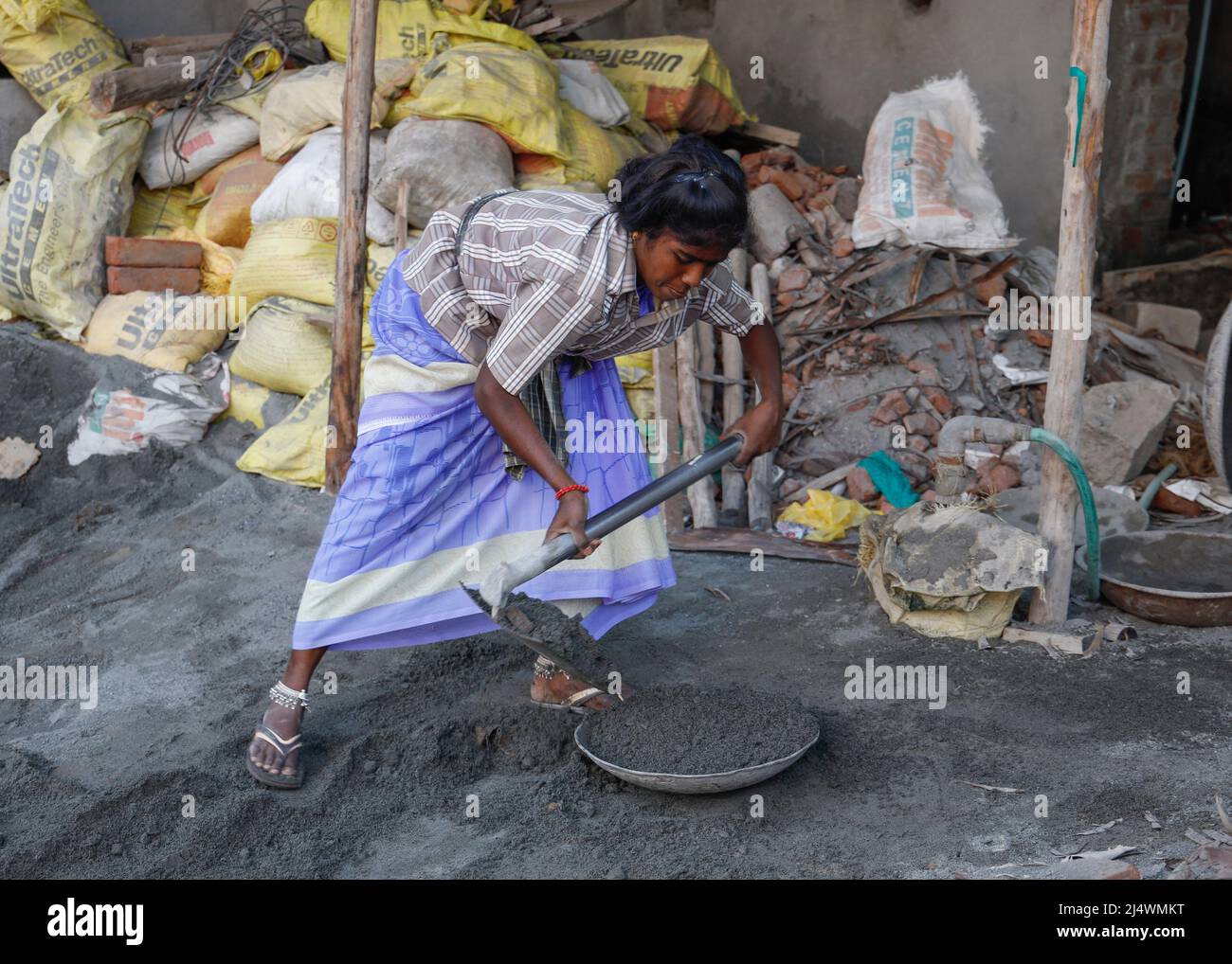 Indian shovel hi-res stock photography and images - Alamy