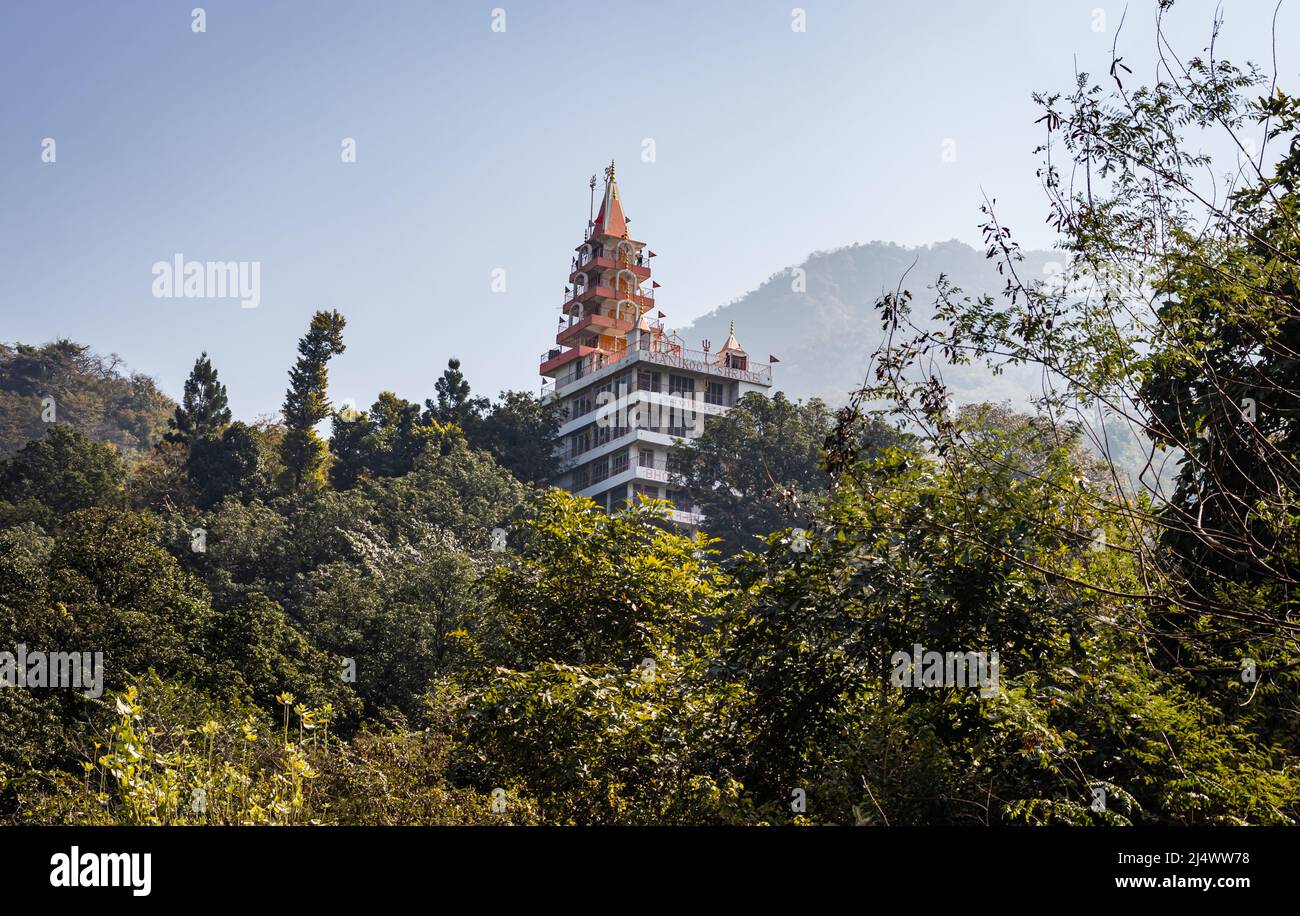 Old temple rishikesh india hi-res stock photography and images - Alamy