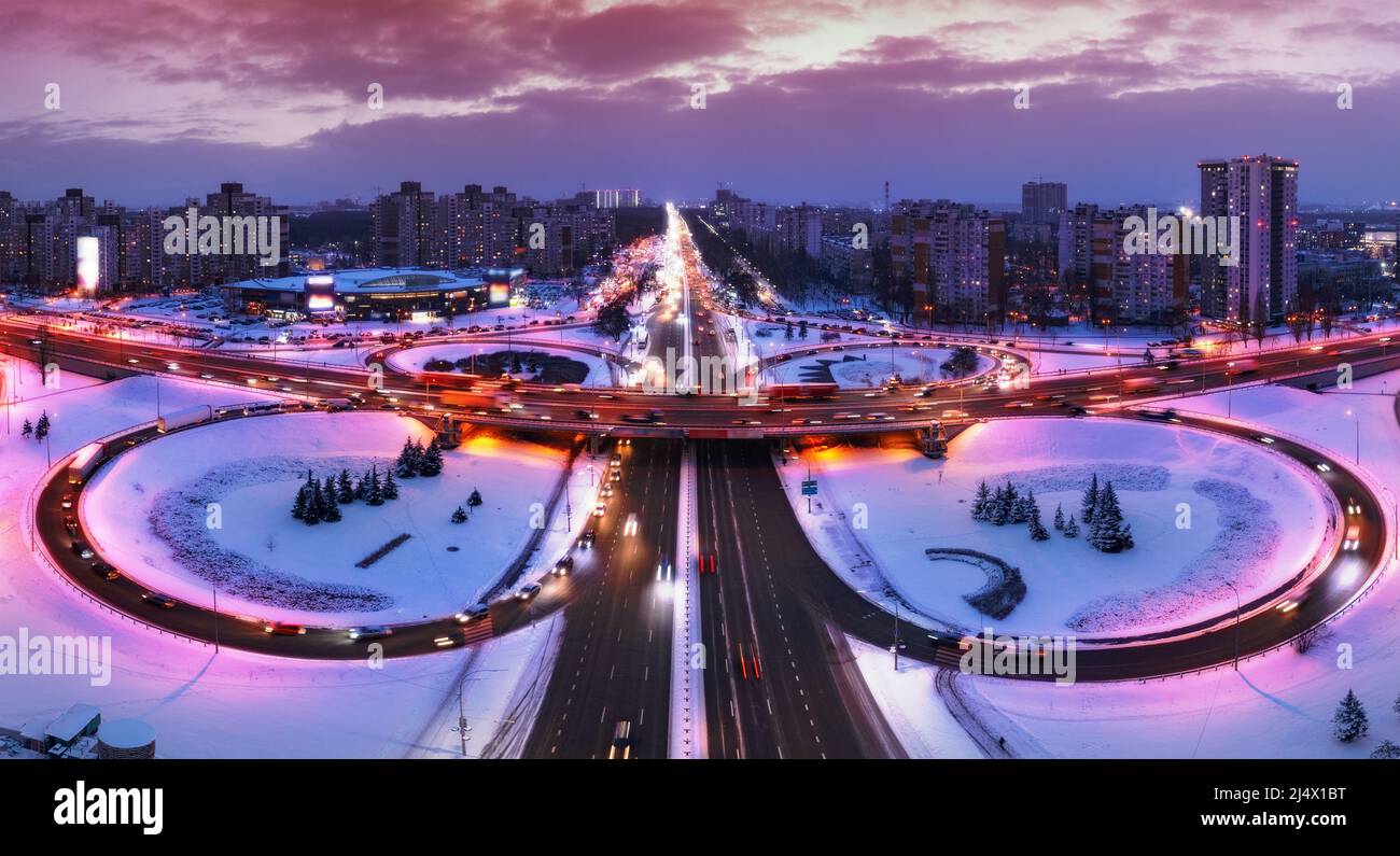 Beautiful interchange overpass city skyline hi-res stock photography ...