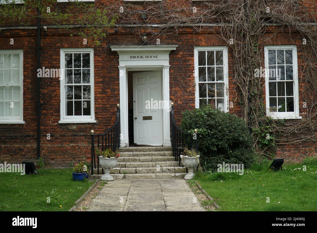 Georgian red brick house hi-res stock photography and images - Alamy
