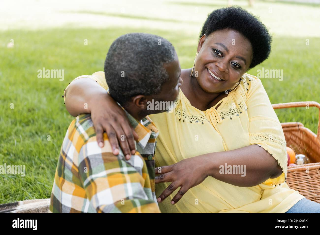 Senior african american couple hugging hi-res stock photography and ...