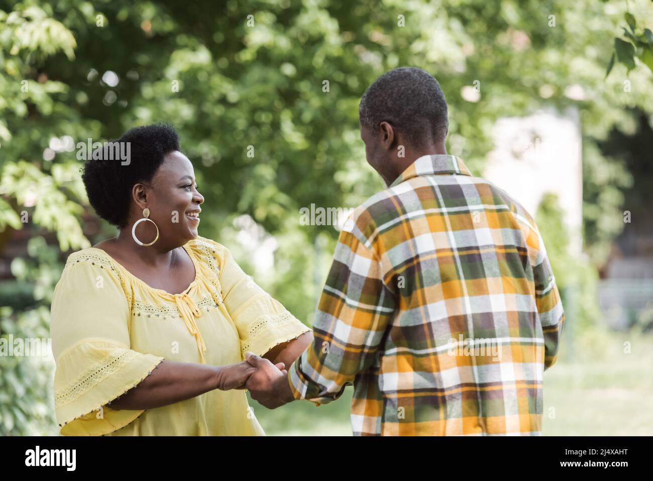 African american couple dancing hi-res stock photography and images - Alamy