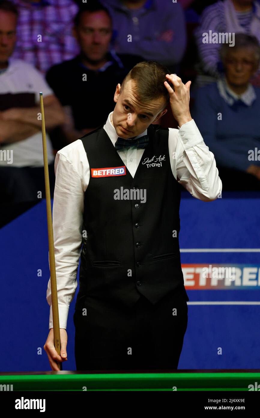 Ashley hugill snooker hi-res stock photography and images - Alamy