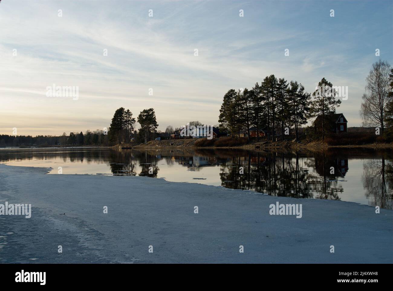 River side landscape view hi-res stock photography and images - Alamy