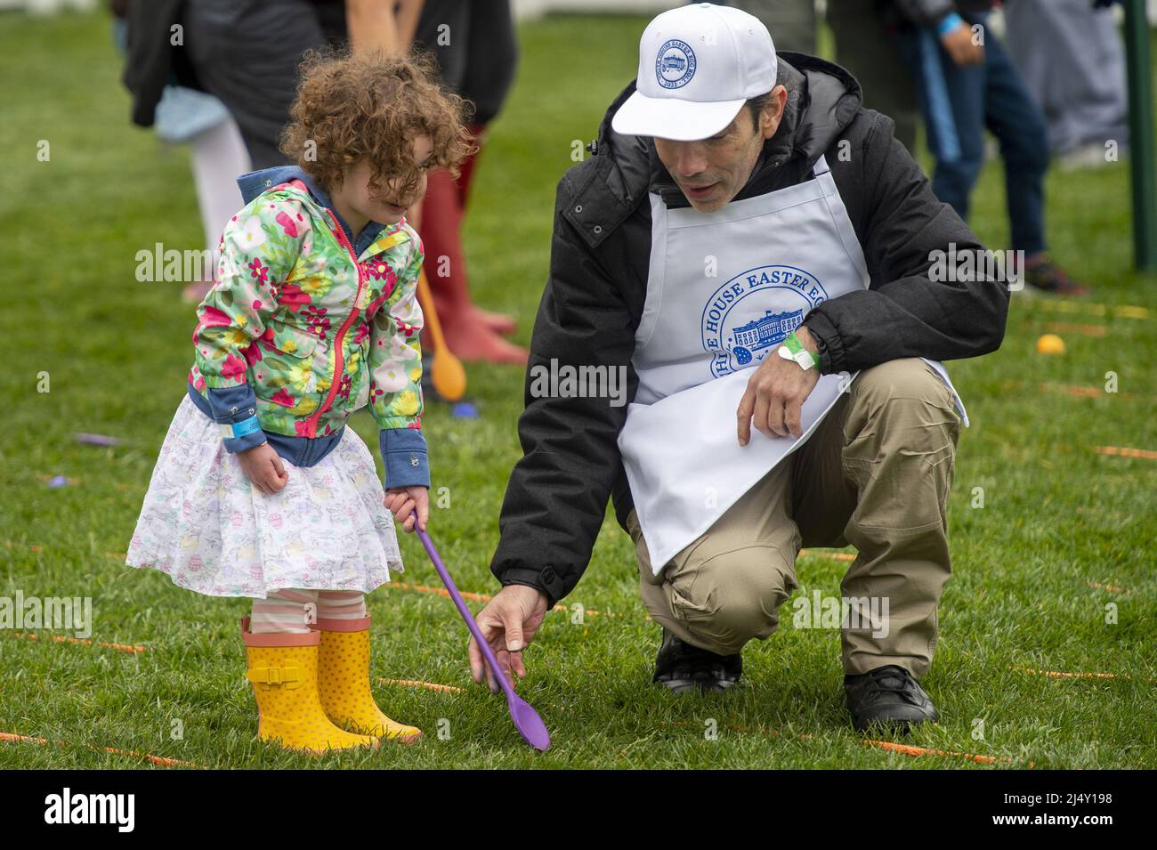Washington, United States. 18th Apr, 2022. Children attend the Easter ...