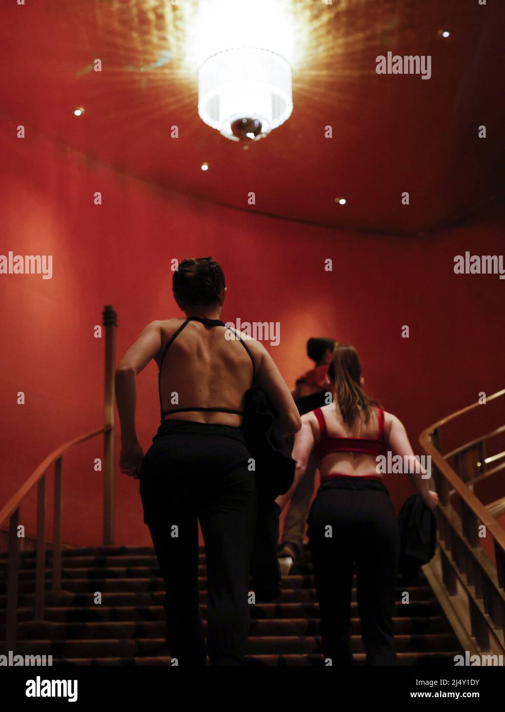 Kick line theater hi-res stock photography and images - Alamy