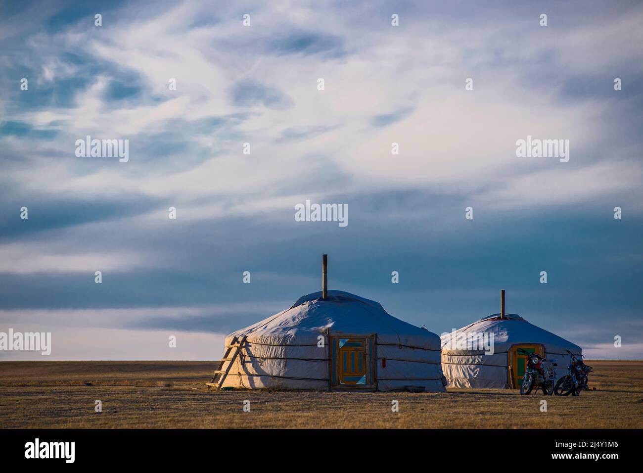 motorcycle parked at Mongolian Ger or Yurt in the Gobi desert Stock ...