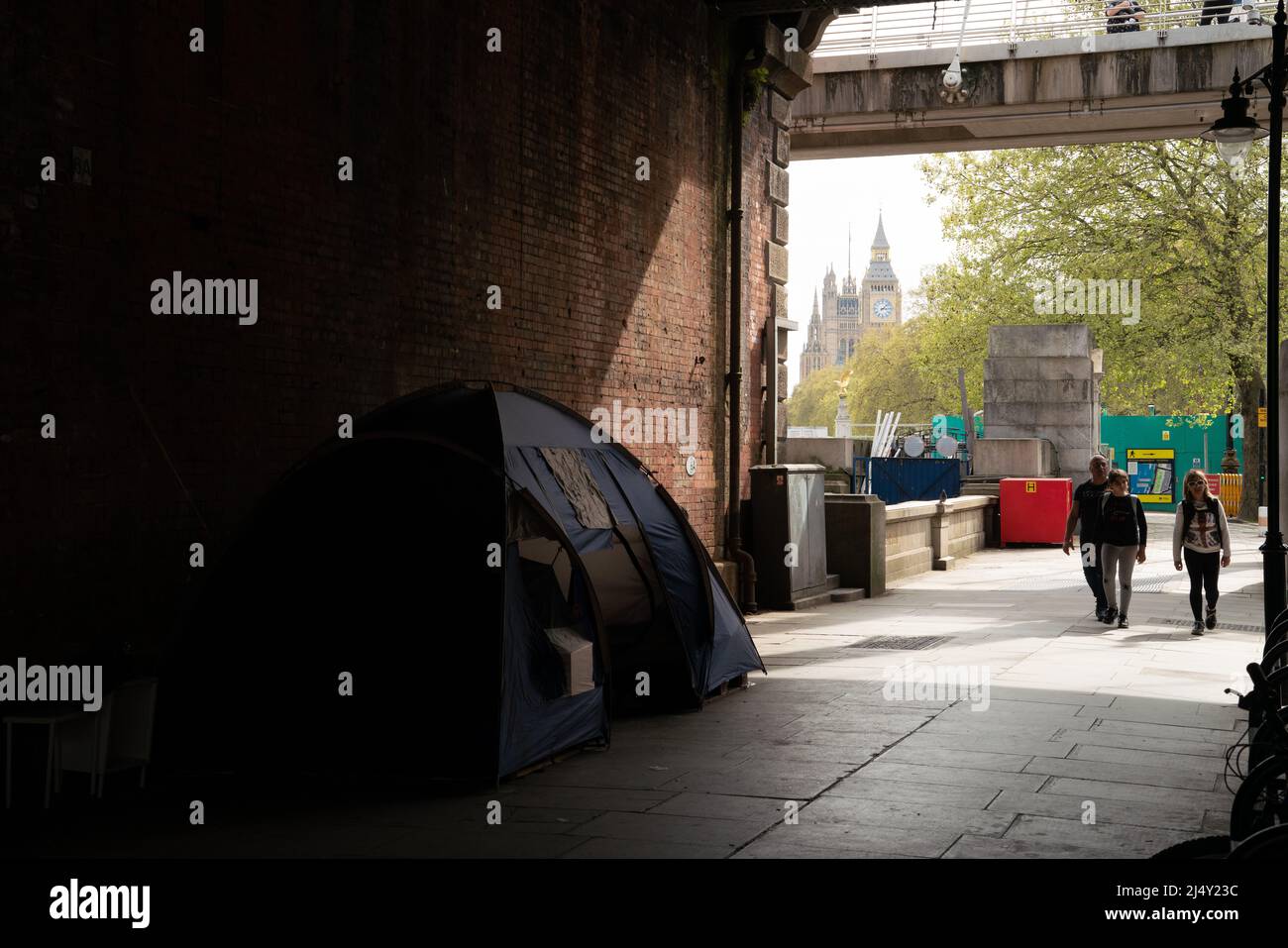 Homeless tents under the Hungerford Bridge and Golden Jubilee Bridges ...