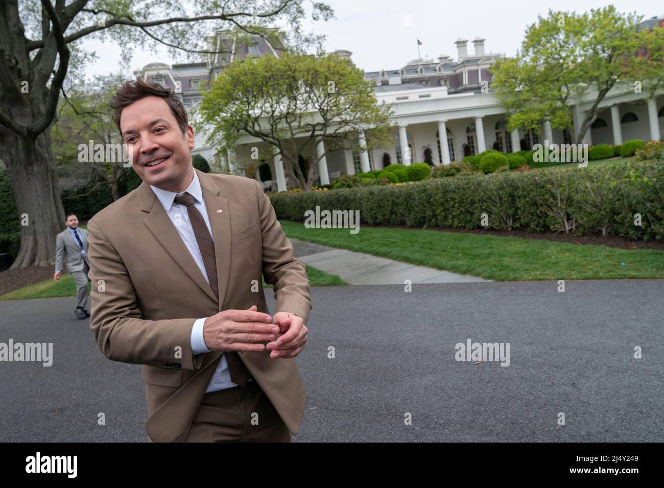 Television host Jimmy Fallon speaks to the media during the 2022 White ...