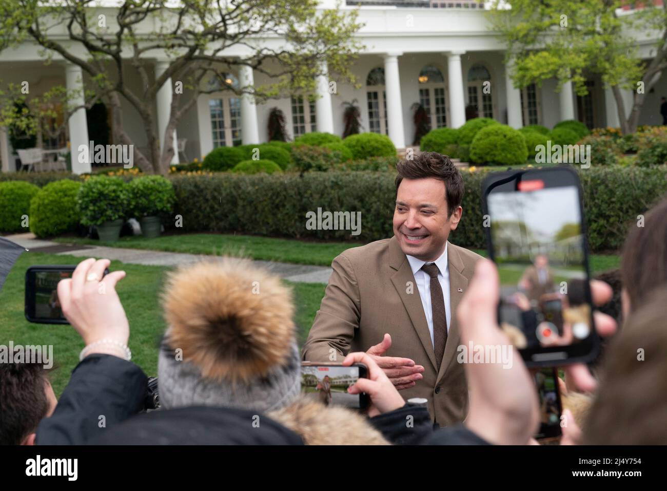 Washington, Vereinigte Staaten. 18th Apr, 2022. Television host Jimmy ...