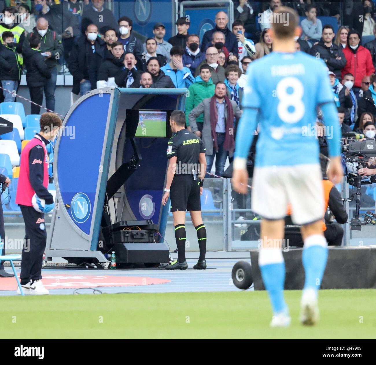 árbitro marco di bello hi-res stock photography and images - Alamy