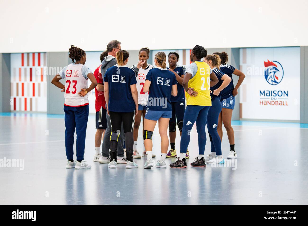 The players of France during the training of the French women's ...