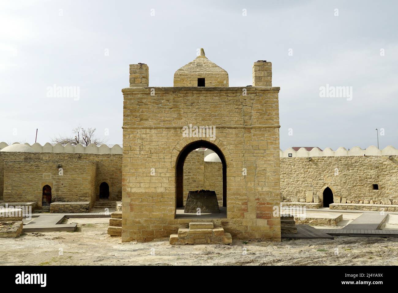 Atashgah Zoroastrian Fire Temple, Baku, Bakı, Absheron Peninsula ...