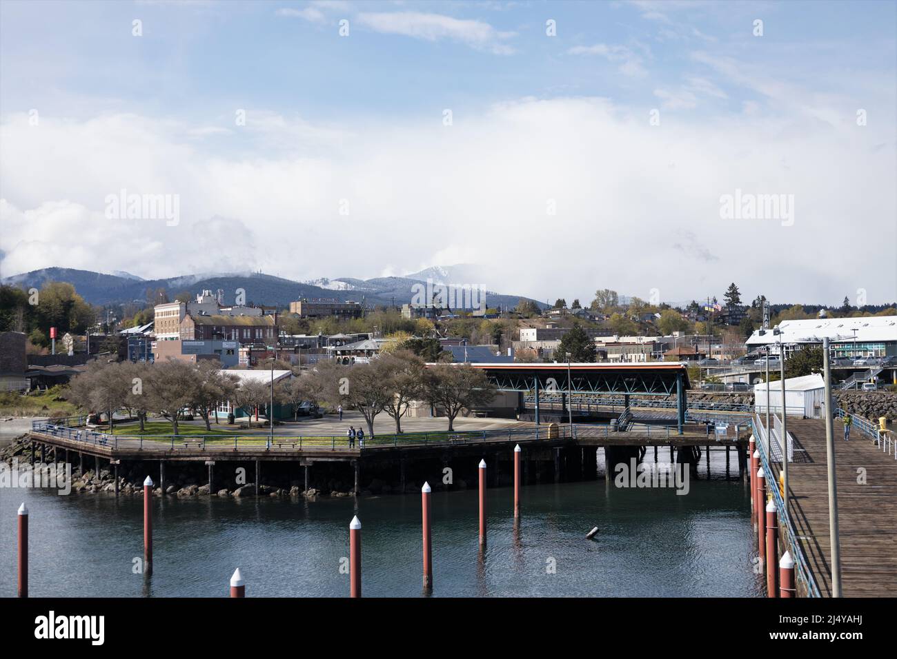 Mountains in washington usa hi-res stock photography and images - Alamy