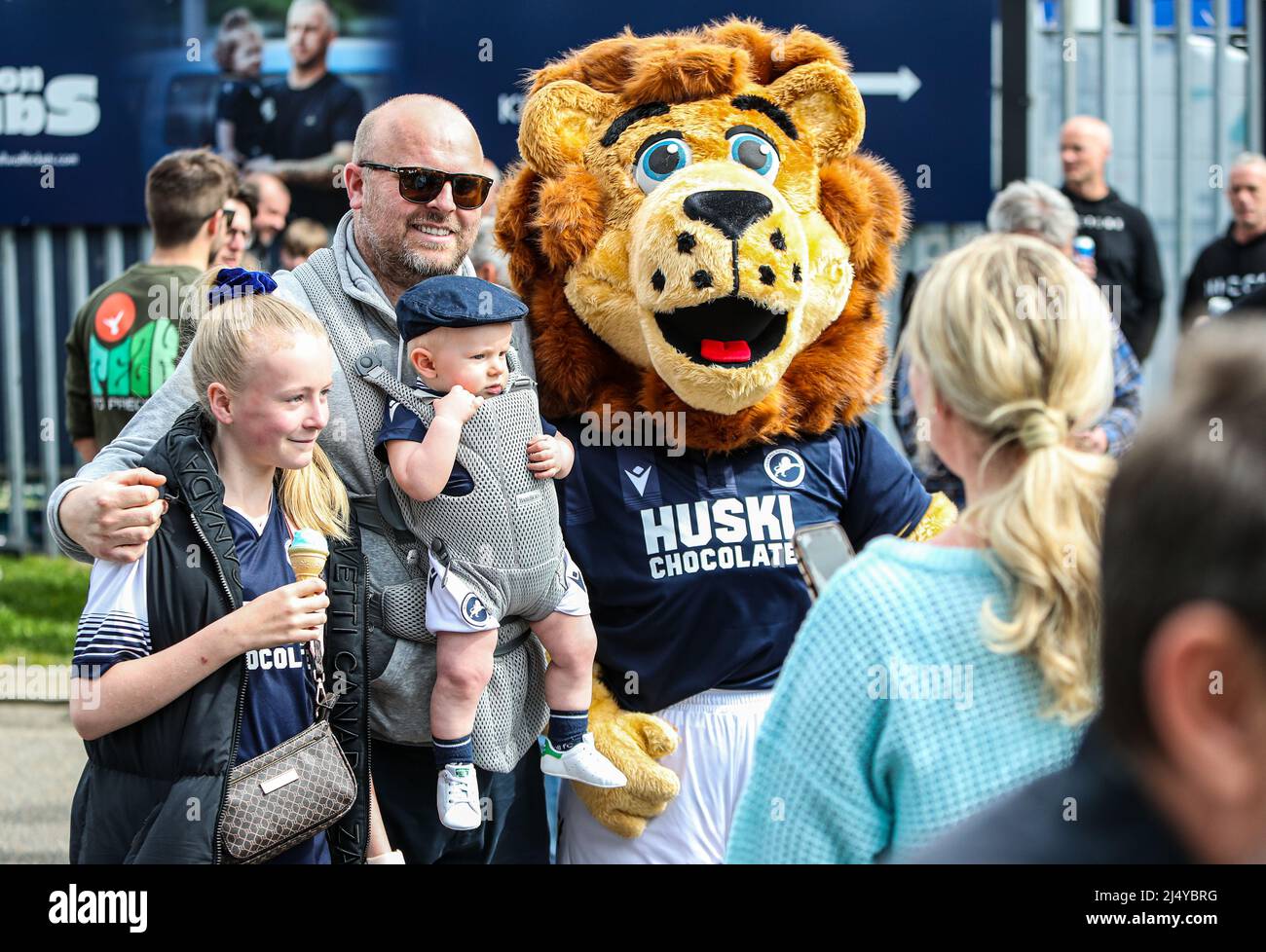 Millwall mascot hi-res stock photography and images - Alamy