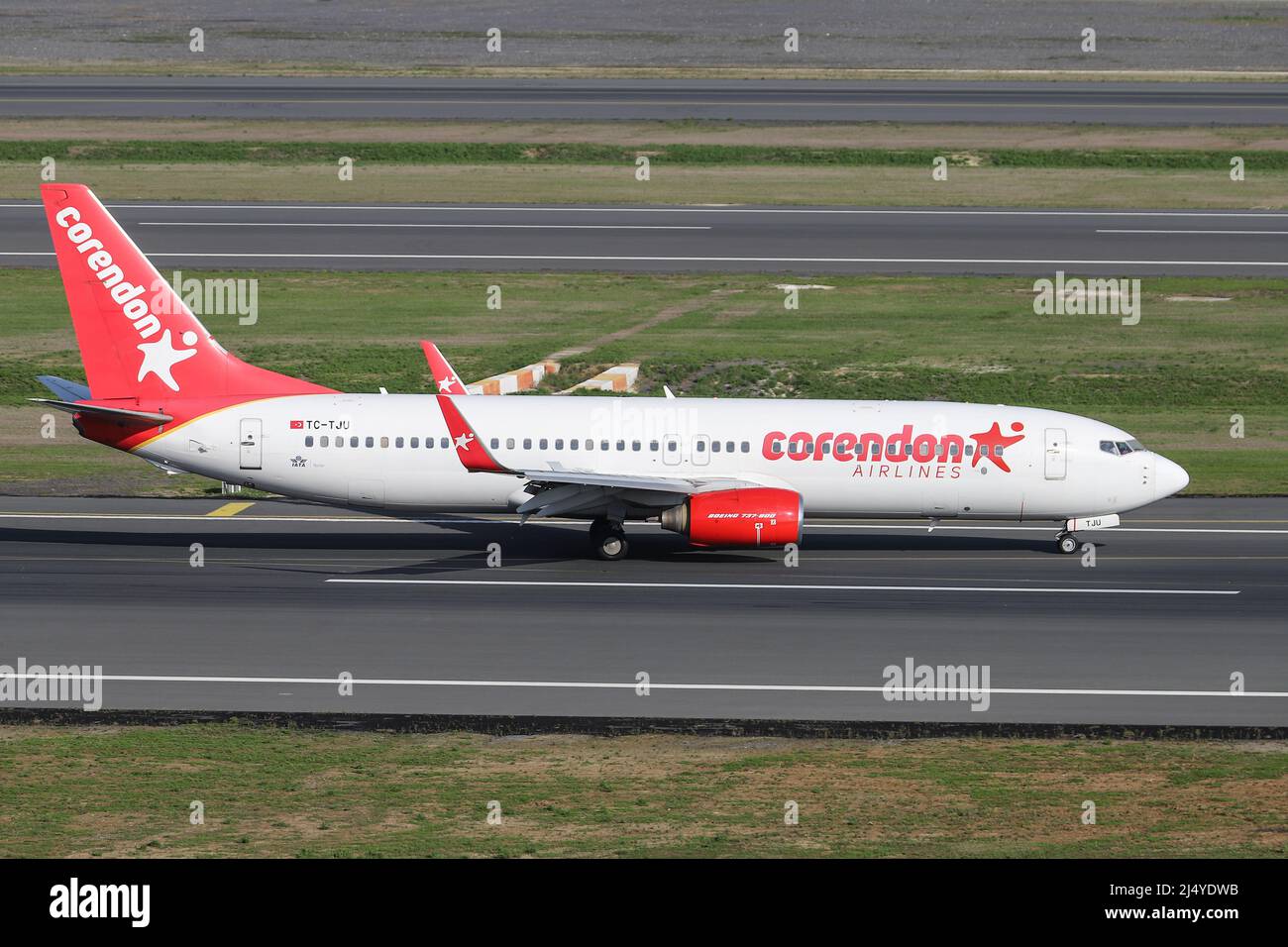 ISTANBUL, TURKEY - OCTOBER 16, 2021: Corendon Air Boeing 737-8HX (CN ...