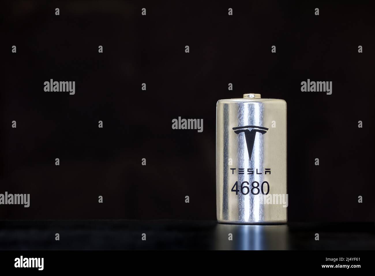 Tabless electrode hi-res stock photography and images - Alamy