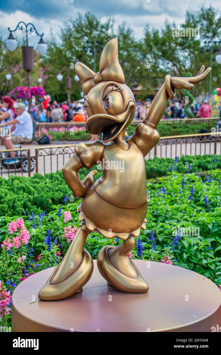 Daisy duck hi-res stock photography and images - Alamy