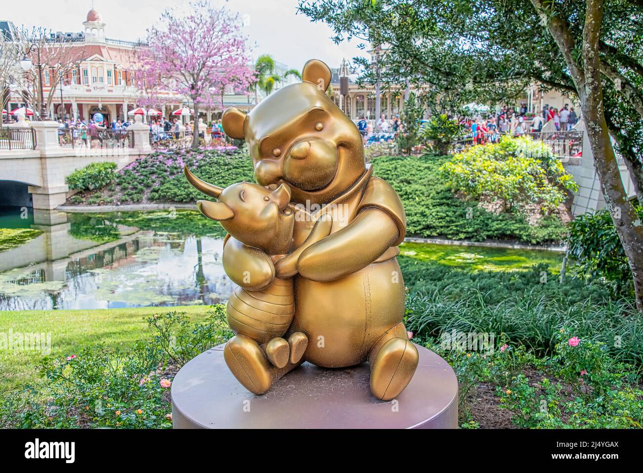 Winnie the pooh with piglet hi-res stock photography and images - Alamy