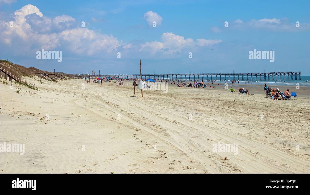 Sunset Beach Fishing Pier in North Carolina Stock Photo - Alamy