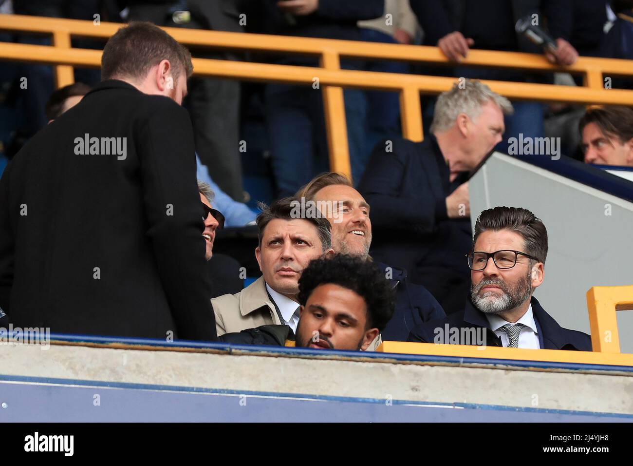 Tan Kesler and Jim Rodwell seen prior to kick off Stock Photo - Alamy