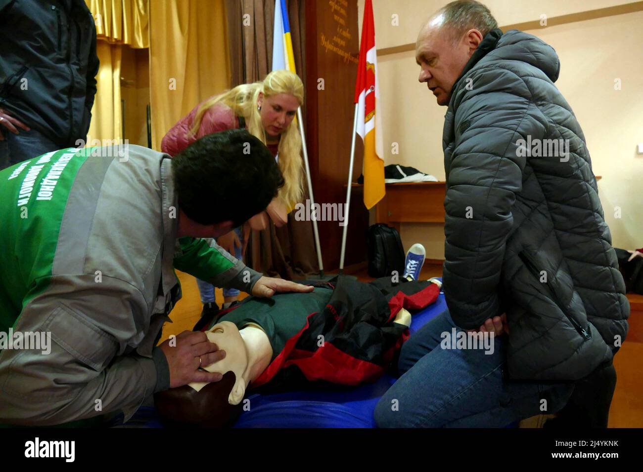 Cardiopulmonary resuscitation cpr actions hi-res stock photography and ...