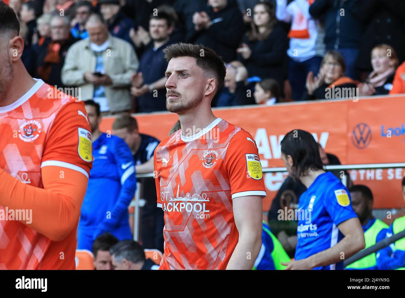 Jake Beesley #28 of Blackpool walks out for kick-off Stock Photo - Alamy