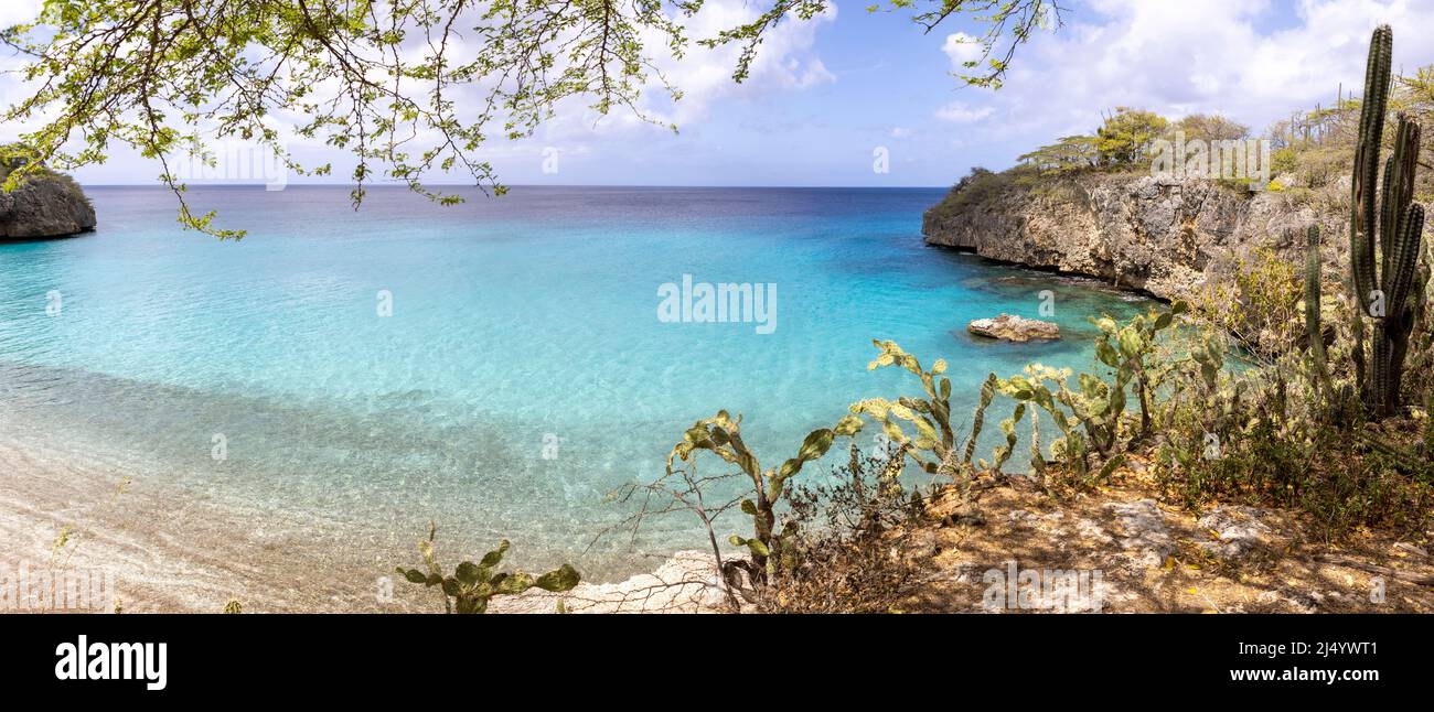 Jeremi beach curacao hi-res stock photography and images - Alamy