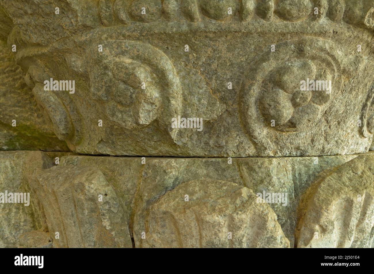 Capital column ancient hi-res stock photography and images - Alamy