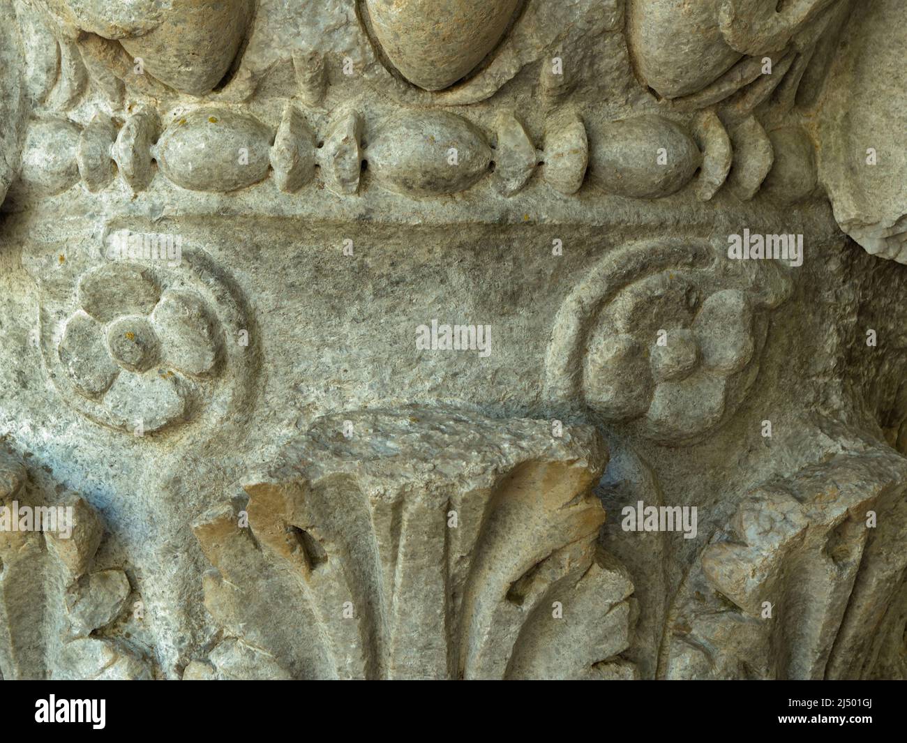 Capital column ancient hi-res stock photography and images - Alamy