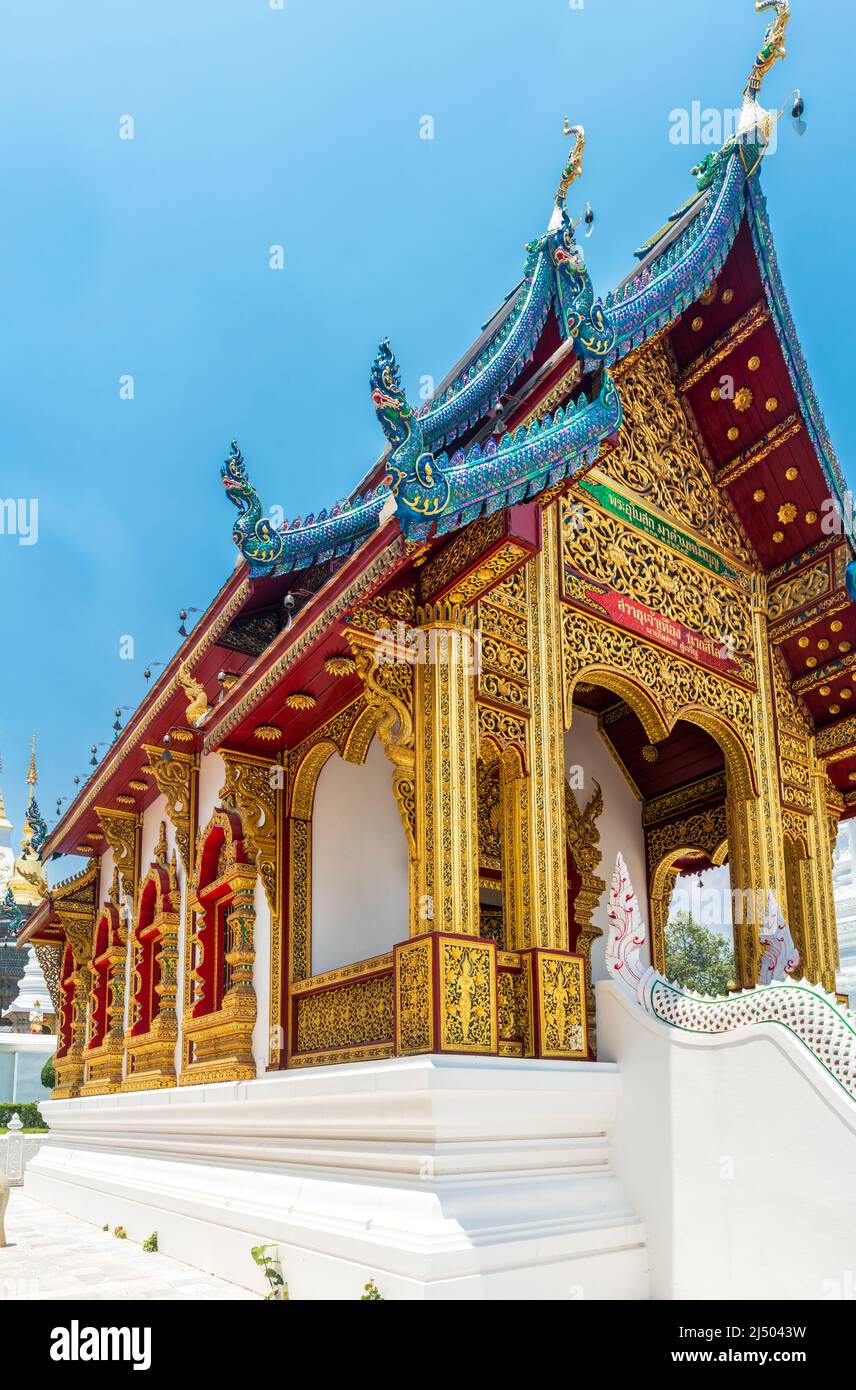 Chaing Mai temple Stock Photo - Alamy