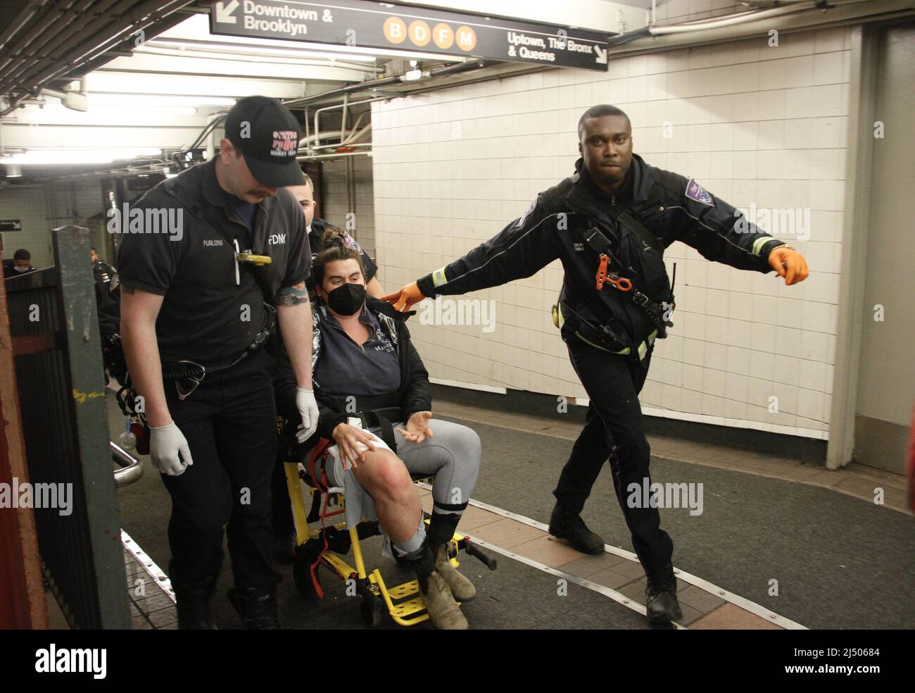 New York, USA. 18th Apr, 2022. (NEW) A lady was stabbed on the right ...